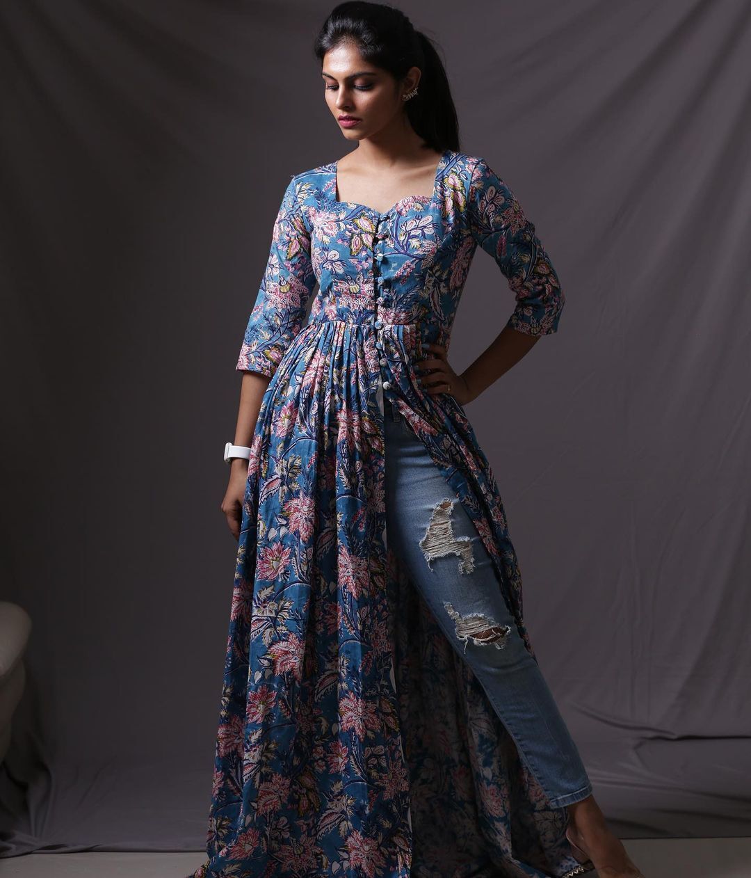 Mounika Reddy:తెలుగు ఇండస్ట్రీకి దొరికిన మరో భామ..వెబ్‌సిరీస్‌తో ...