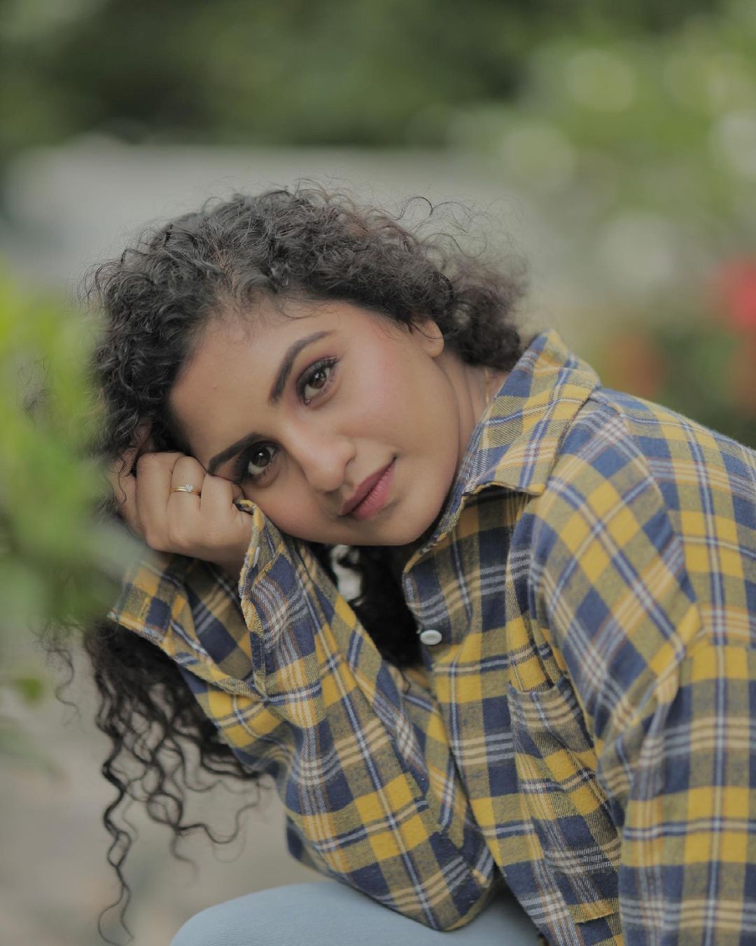 സൈക്കിളുമായി മലകയറി അഡാര്‍ ലവ് താരം നൂറിന്‍ ഷെരീഫ്, പുതിയ ചിത്രങ്ങള് ...