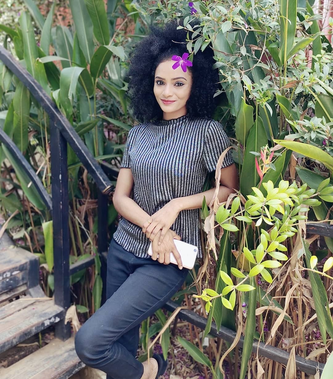 സ്റ്റാർ മാജിക് താരം അന്ന ചാക്കോയുടെ കിടിലൻ ഫൊട്ടോഷൂട്ട് വൈറലാകുന്നു ...