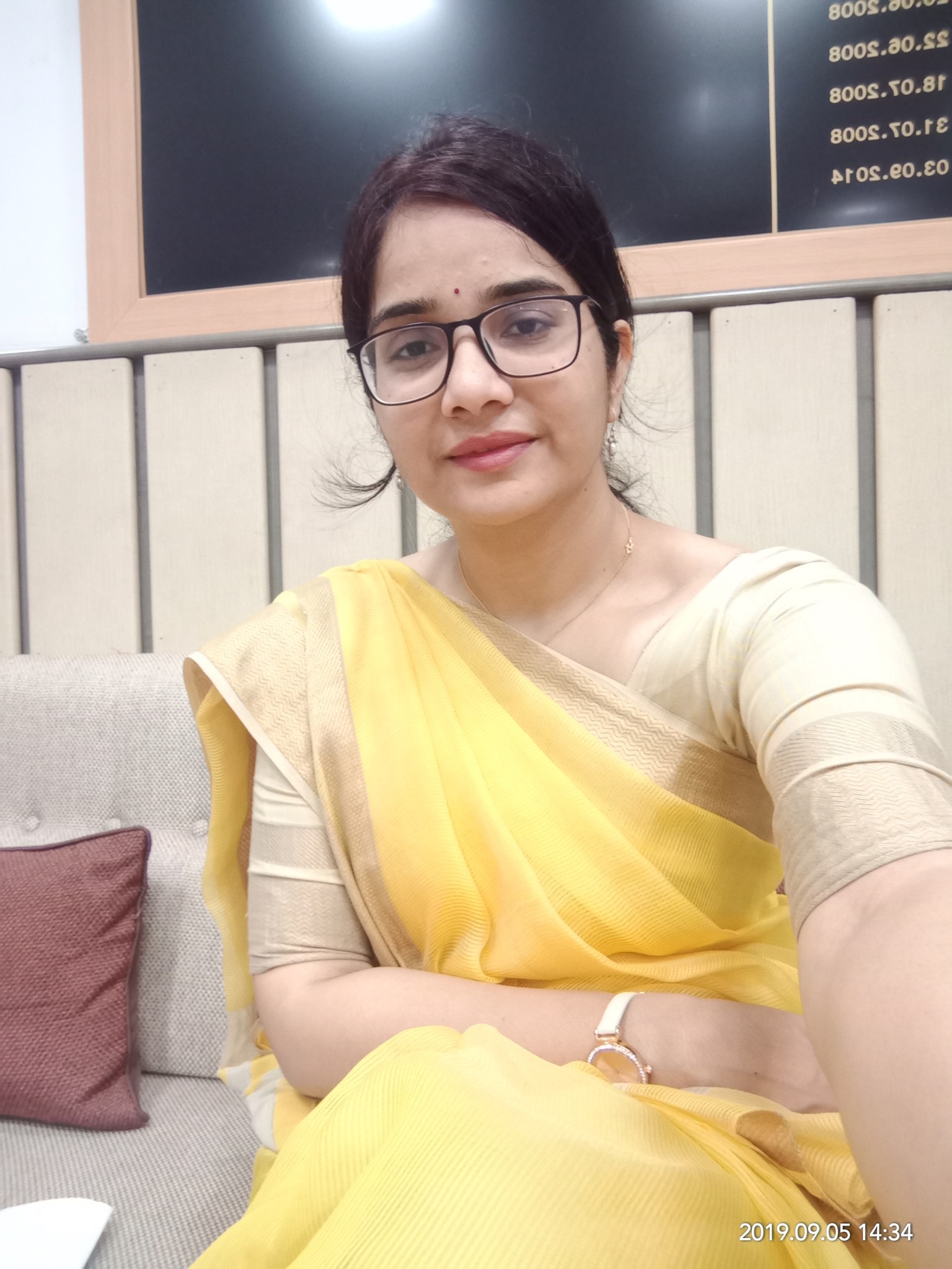 23 साल की उम्र में IAS बनीं Swati Meena Naik से खौफ खाते हैं माफिया ...