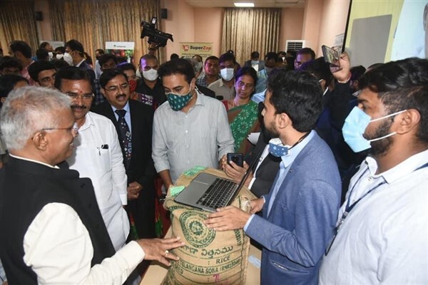 Ministers KT Rama Rao and Sabitha inaugurates Agri hub - Oneindia