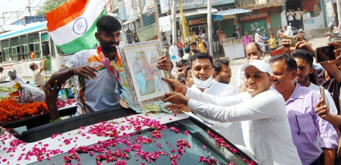 News in Pics (11 August 2021)) | Photos of Top News Today - Oneindia