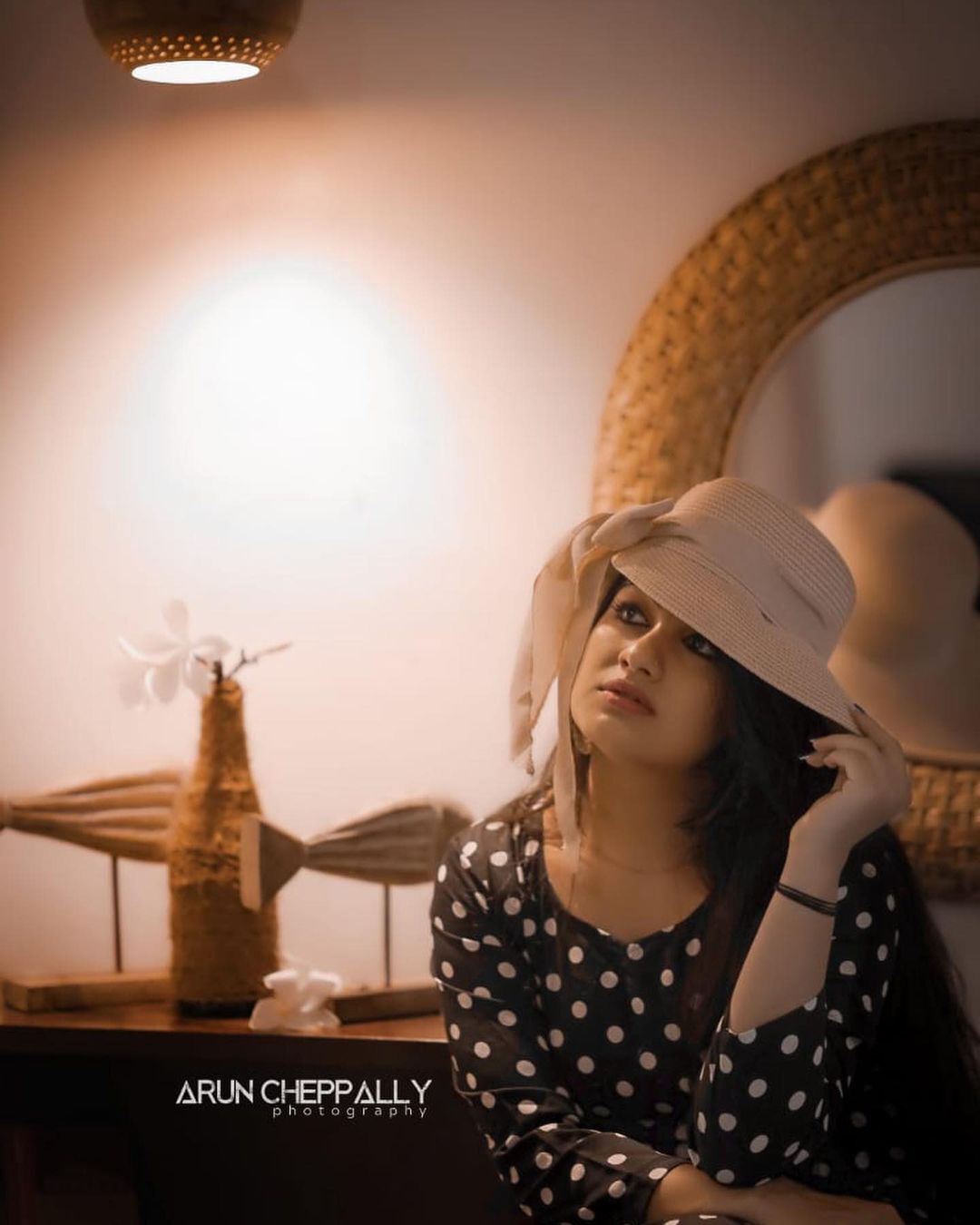 സാരിയിൽ സുന്ദരിയായി മാൻവേ സുരേന്ദ്രൻ.. താരത്തിന്റെ പുതിയ ചിത്രങ്ങ ...