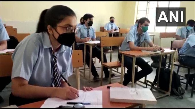 UP Government allowed schools to reopen for 9th to 12th classes - Oneindia