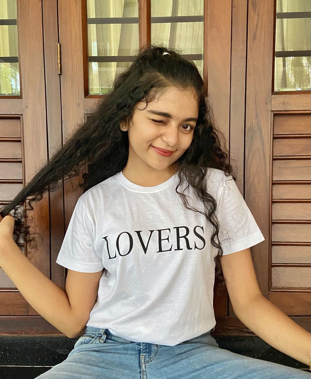 ഹന്‍സൂ...യു ആര്‍ ലുക്കിംഗ് സോ ക്യൂട്ട്; ഹന്‍സികയുടെ ഏറ്റവും പുതിയ ...