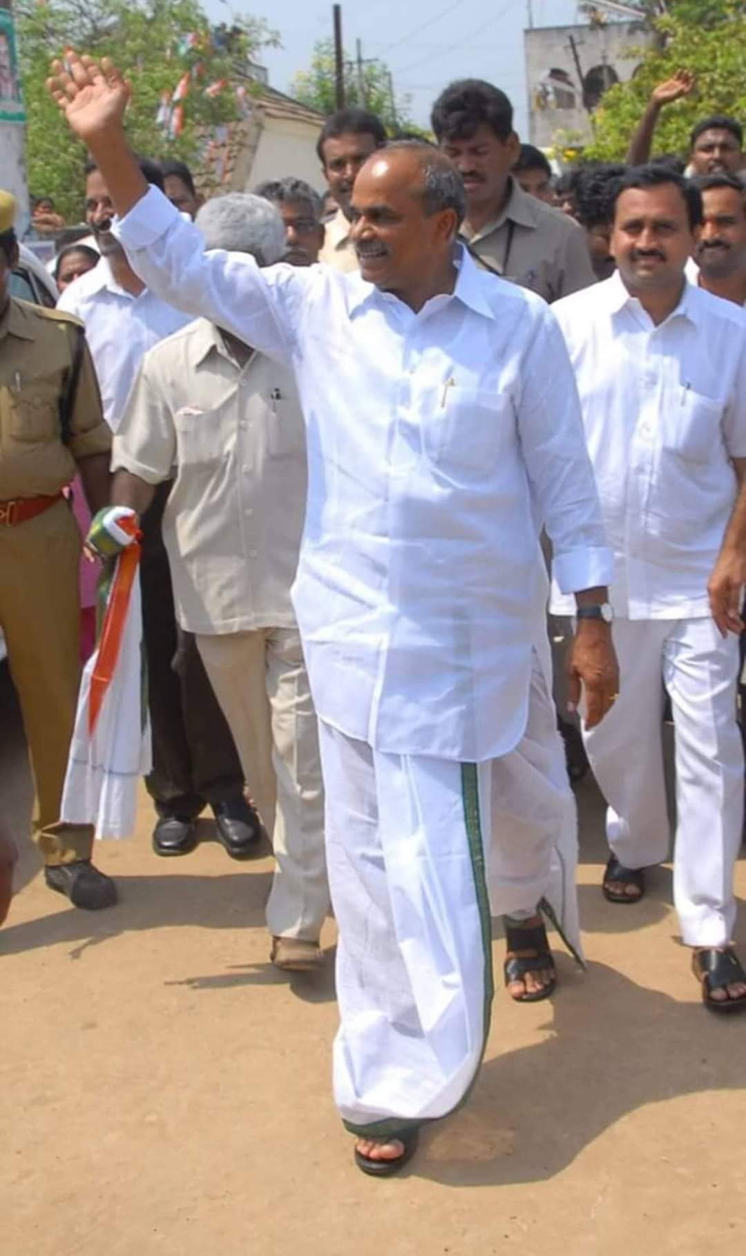 #YSR :మరపురాని మహానేత YSR గారి 12వ వర్థంతి సందర్భంగా ఘననివాళులు ...