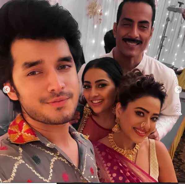 Anupama Spoiler Alert! खतरे में समर की जान, अनुपमा को होगा रो- रोकर हुआ ...