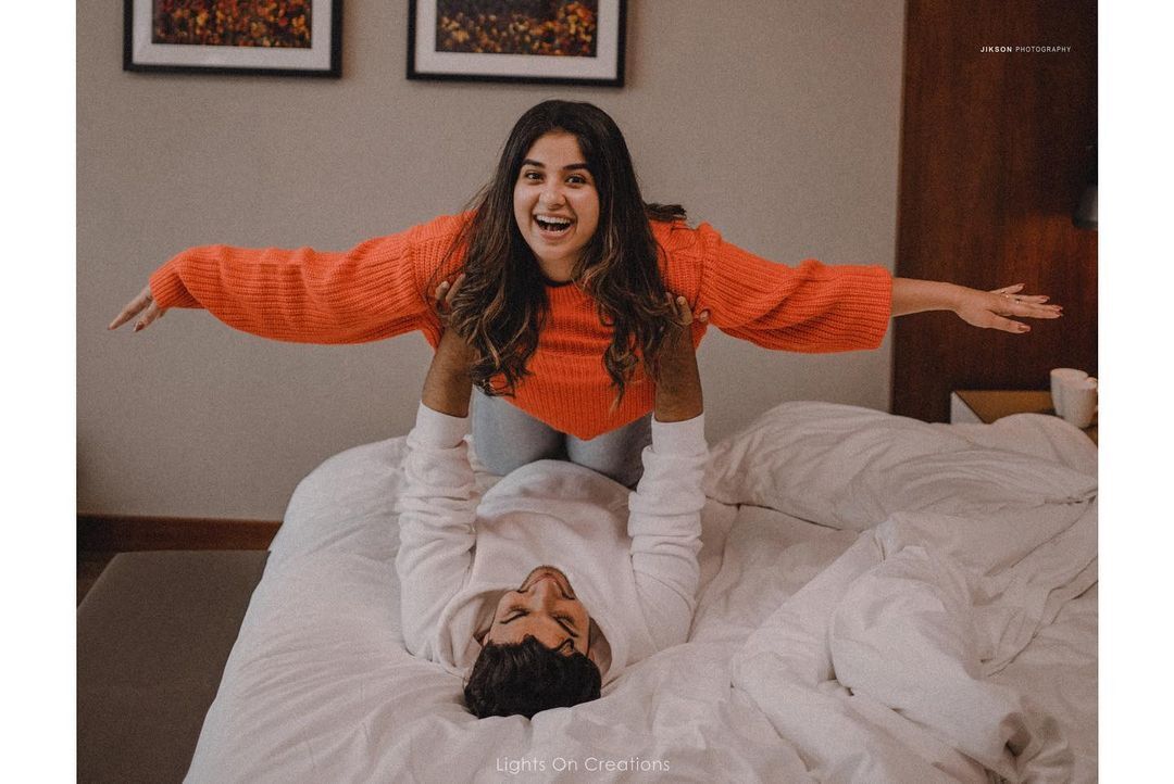 പ്രണയ നിമിഷങ്ങള്‍ പങ്കുവച്ച് ജീവയും അപര്‍ണയും; ഞങ്ങള്‍ക്ക് എല്ലാം ...