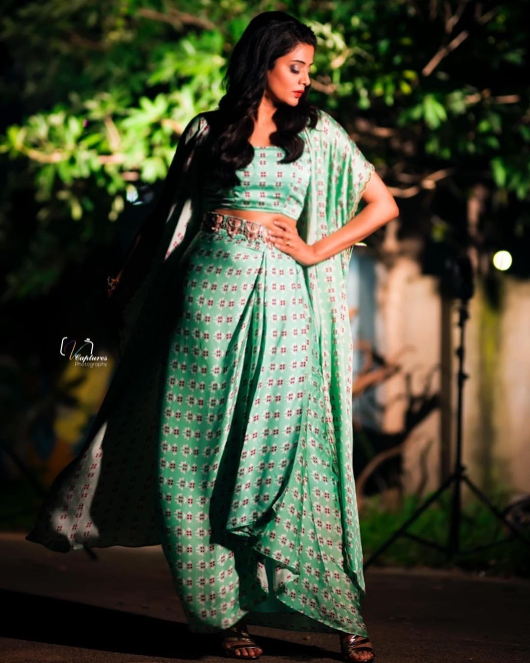 లేటు వయసులోను పిచ్చెక్కిస్తున్న ప్రియమణి (ఫోటోలు) | Priyamani Looks ...