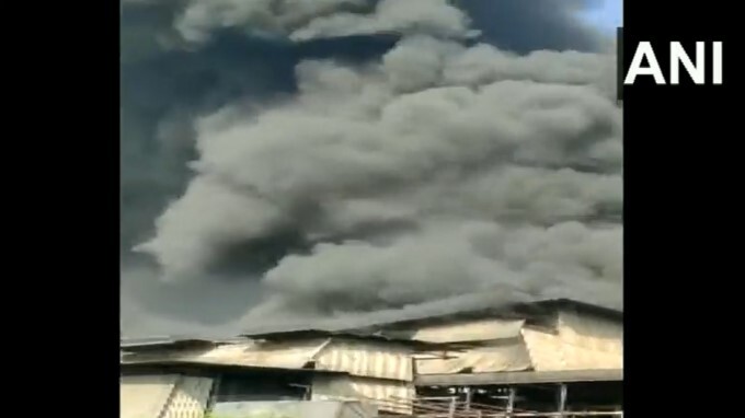 Major fire breaks out at Rani Sati Dyeing Mill of Pandesara GIDC in ...