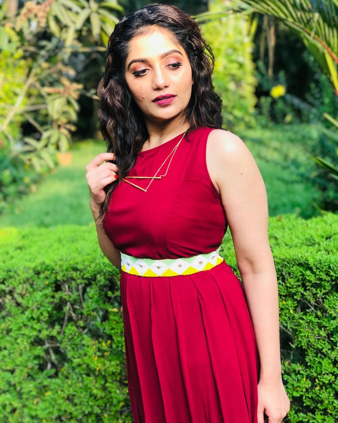 ചുവപ്പഴകില്‍ ആര്യ; അടിപൊളി ചിത്രങ്ങള്‍ പങ്കുവച്ച് ബിഗ് ബോസ് താരം ...