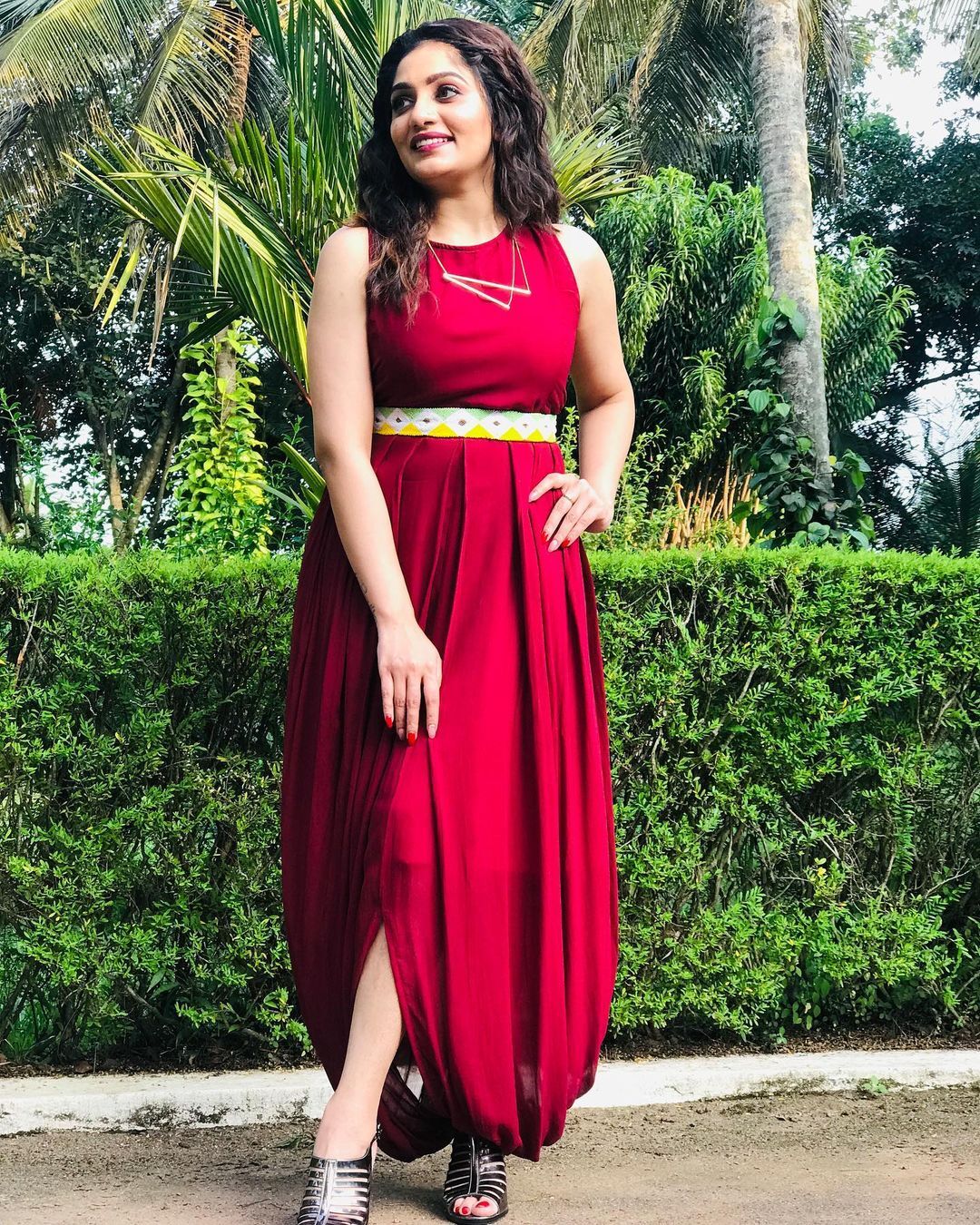 ചുവപ്പഴകില്‍ ആര്യ; അടിപൊളി ചിത്രങ്ങള്‍ പങ്കുവച്ച് ബിഗ് ബോസ് താരം ...