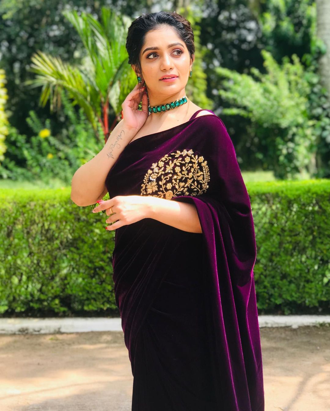 അടിപൊളി ആര്യ; സാരിയില്‍ ലുക്കായി നടി, ചിത്രങ്ങൾ കാണാം | Actress Arya ...