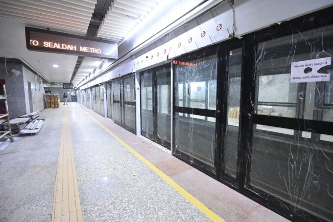 Salt Lake Sector V to Sealdah metro line to be Inaugurated - Oneindia