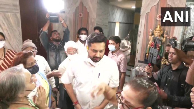 Former Goa CM late Manohar Parrikar's son Utpal Parrikar offers prayers ...