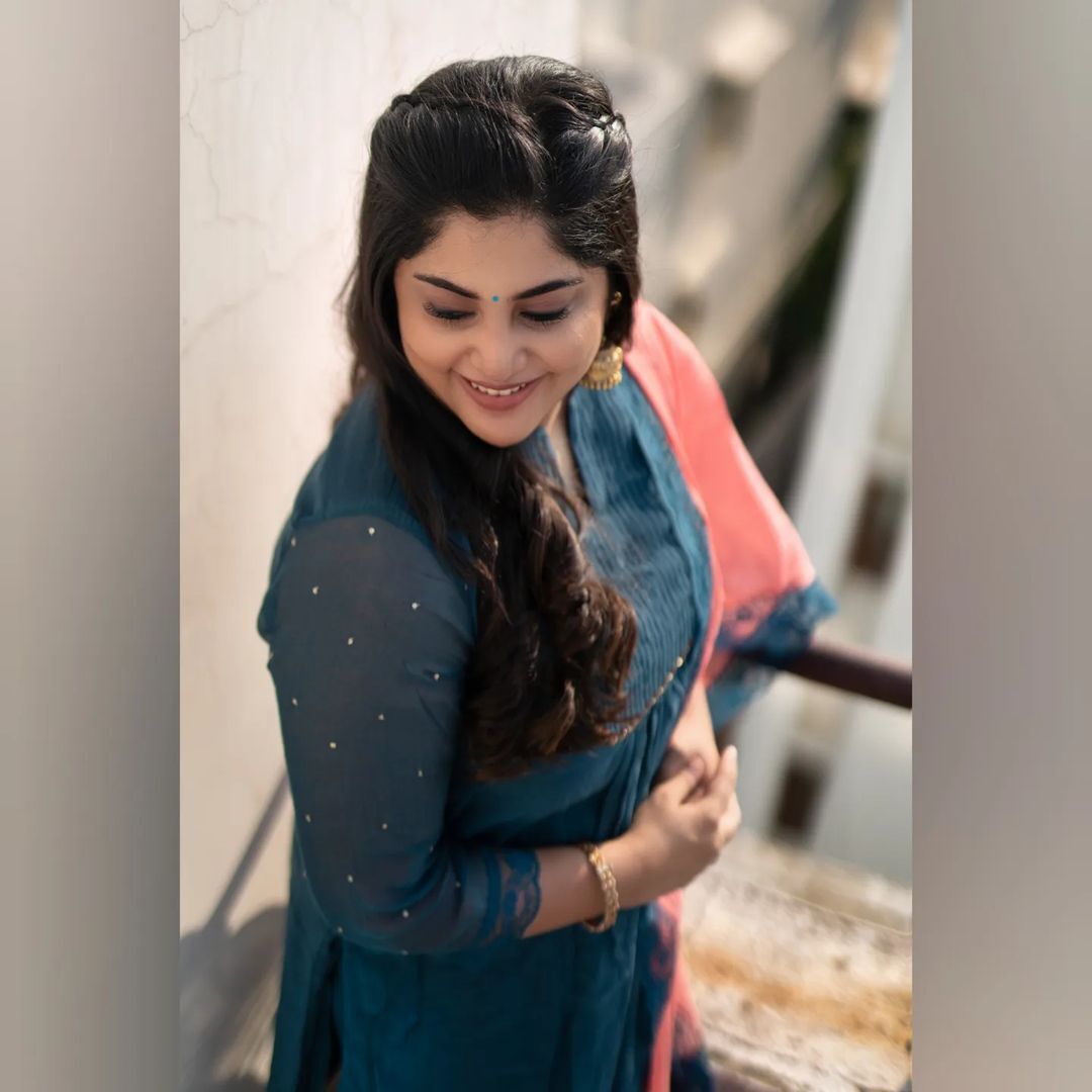 എന്തൊരു ക്യൂട്നെസ് ആണ് മഞ്ജിമ; താരത്തിന്റെ ഏറ്റവും പുതിയ ഫോട്ടോഷൂട്ട് ...