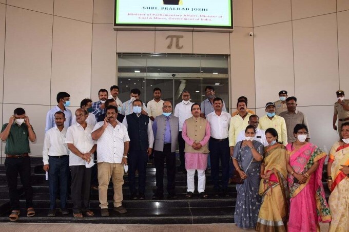 Union Minister Pralhad Joshi Visits IIT Dharwad In Karnataka - Oneindia