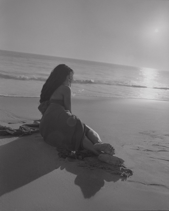 PHOTOS : பீச்சில் கடல்கன்னியாக மாறிய சந்திரிக்கா ரவி... திக்குமுக்காட ...