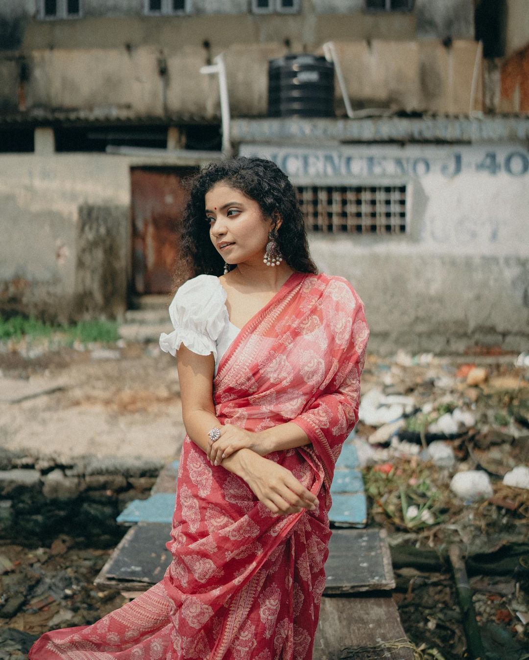 സാരിയില്‍ ക്യൂട്ടായി അന്ന ബെന്‍; വൈറല്‍ ചിത്രങ്ങള്‍ ഏറ്റെടുത്ത് ആരാധകര് ...