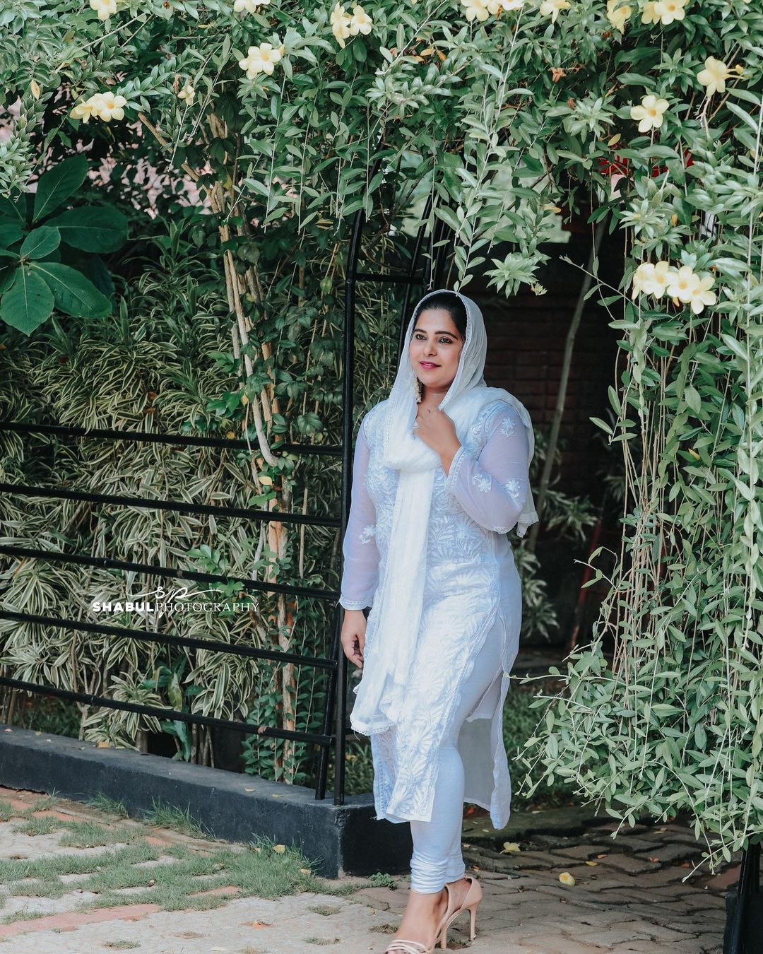 പുത്തന്‍ മേക്കോവറില്‍ ഫറ ഷിബ്ല; കഫ്ത്താനില്‍ സുന്ദരിയായി താരം | Actress ...