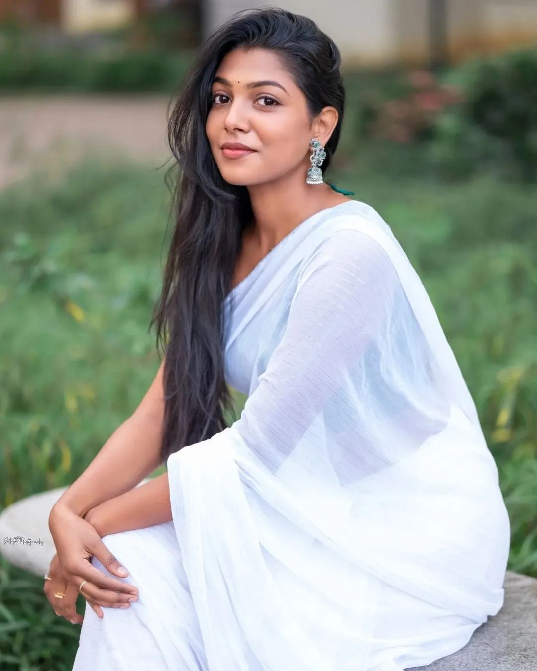 రేవతి..మతి పోగొడుతోంది (ఫొటోలు) | Amazing Photos Of Actress Revathy ...