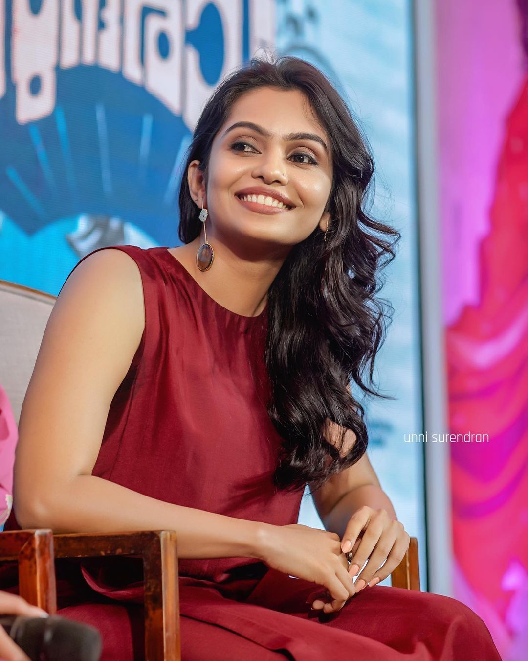 ചുവപ്പഴകില്‍ അടിപൊളിയായി തന്‍വി റാം; എന്തൊരു ലുക്കാണെന്ന് ആരാധകര്‍ | Mollywood Actress Tanvi Ram ...