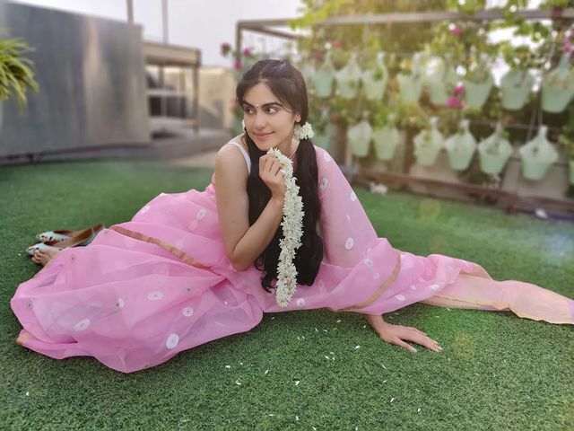 అదా శర్మ అందాల ఆరబోత | Actress Adah Sharma Glamorous Photos - Oneindia ...