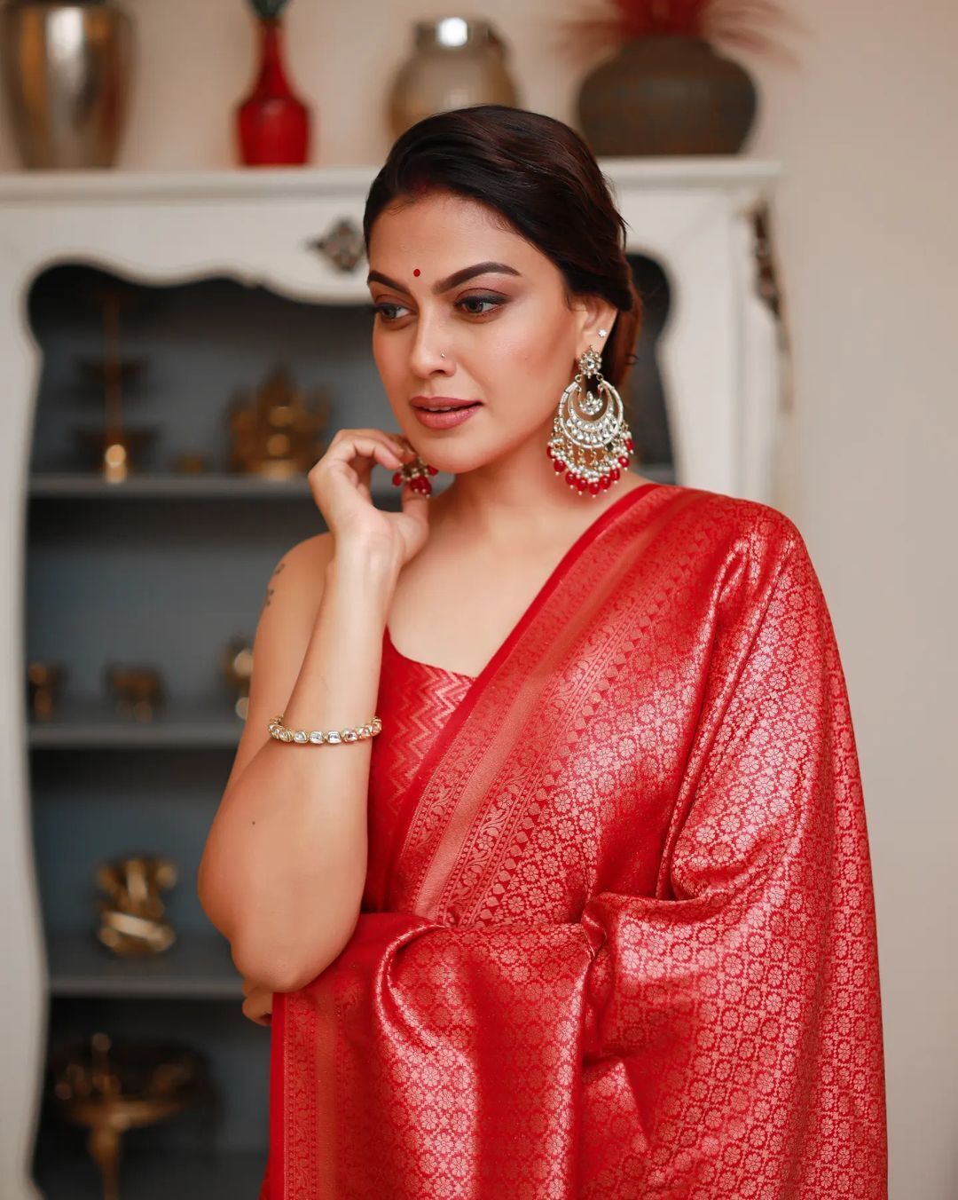 Mollywood Actress Anushree Latest Photos - Oneindia