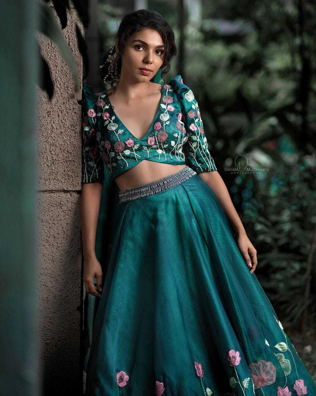 PHOTOS : வாவ்.. புடவையில் அழகு தேவதையாக மாறிய தாரா அமலா.. ரசிகர்களை ஈர்க்கும் ரீசன்ட் க்ளிக்ஸ் ...