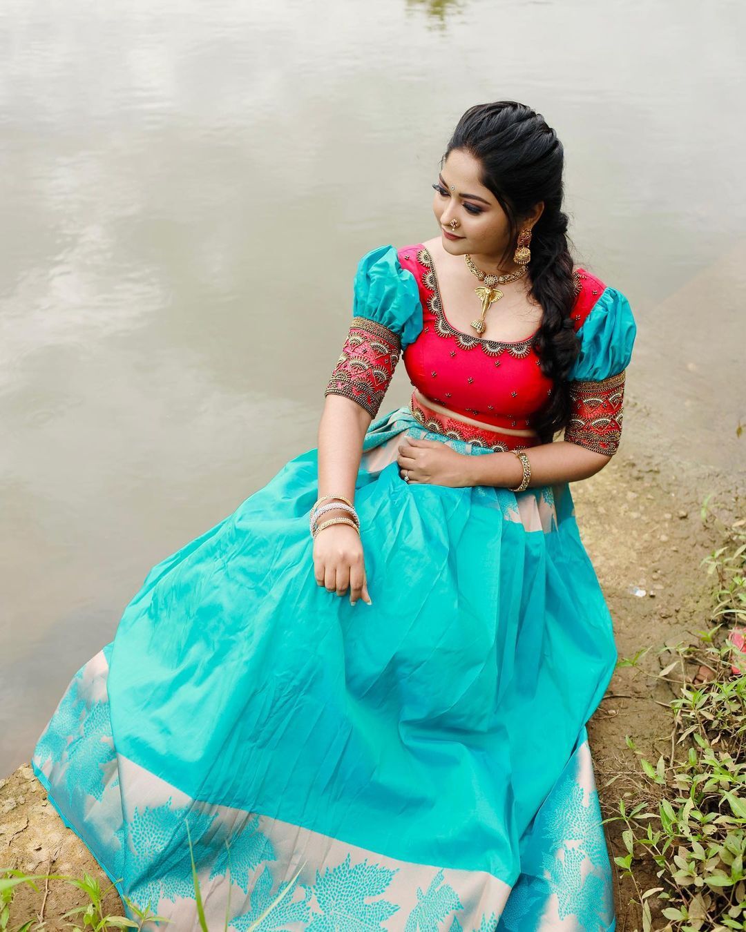 ഐഷു... ഈ ലുക്ക് പൊളിച്ചു; വൈറല്‍ ചിത്രങ്ങള്‍ ഏറ്റെടുത്ത് ആരാധകര്‍ | Serial Actress Aishwarya ...