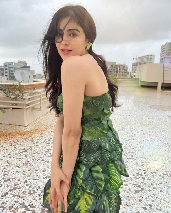 Tollywood Actress Adah Sharma Latest Photo - Oneindia