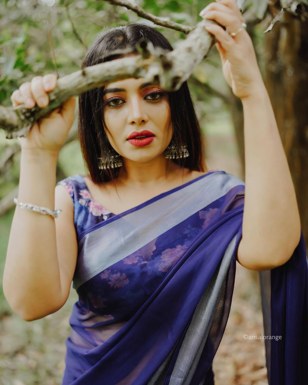 ഇതാരിത് വനദേവതയോ... ആളാകെ മാറിയല്ലോ! സൂപ്പര്‍ ലുക്കില്‍ സാരിയണിഞ്ഞ് രമ്യ പണിക്കര്‍ | Actress ...