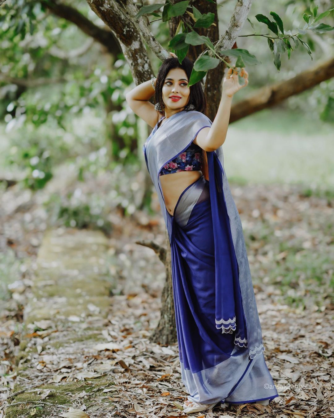 ഇതാരിത് വനദേവതയോ... ആളാകെ മാറിയല്ലോ! സൂപ്പര്‍ ലുക്കില്‍ സാരിയണിഞ്ഞ് രമ്യ പണിക്കര്‍ | Actress ...