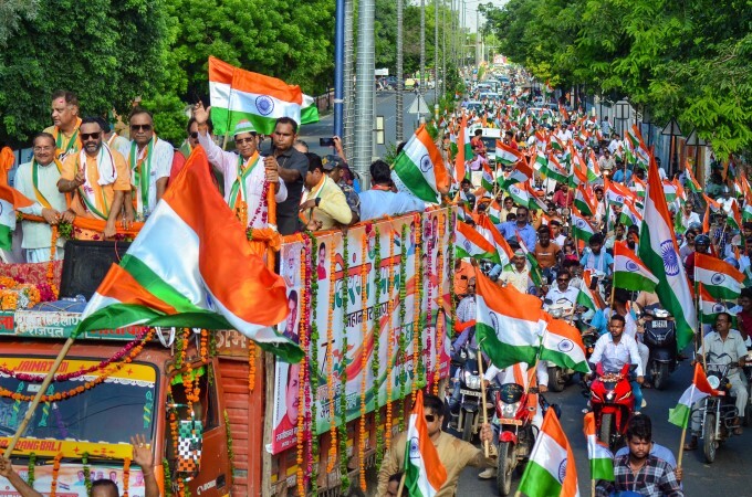 People During Tiranga Yatra Across India - Oneindia