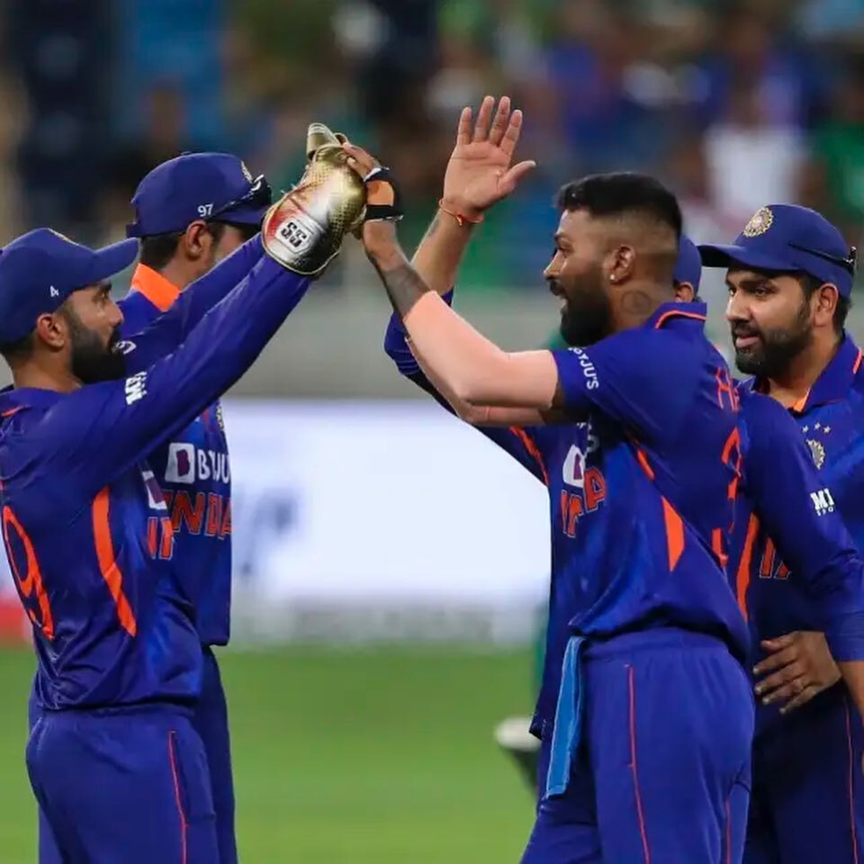 ഇതൊക്കെ എത്ര കണ്ടതാ; ഹര്‍ദിക് പാണ്ഡ്യയുടെ ആ എക്‌സ്പ്രഷന്‍ വൈറല്‍, കോണ് ...