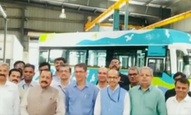 ಭಾರತದಲ್ಲಿ ಹೈಡ್ರೋಜನ್ ಇಂಧನ ಚಾಲಿತ ಬಸ್ ಪ್ರಾರಂಭ | Hydrogen Powered Bus ...