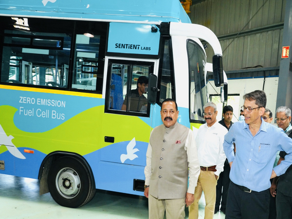 ಭಾರತದಲ್ಲಿ ಹೈಡ್ರೋಜನ್ ಇಂಧನ ಚಾಲಿತ ಬಸ್ ಪ್ರಾರಂಭ | Hydrogen Powered Bus ...