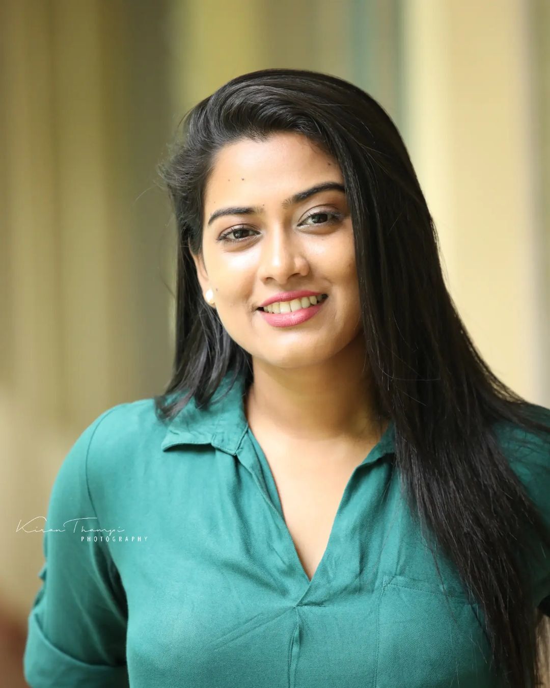 ഓണം വരവേറ്റ് നടി ഡയാന ഹമീദ്; ട്രഡീഷണൽ ലുക്കിൽ താരം, സോഷ്യൽ മീഡിയയിൽ തരംഗമായി ചിത്രങ്ങൾ | Mike ...