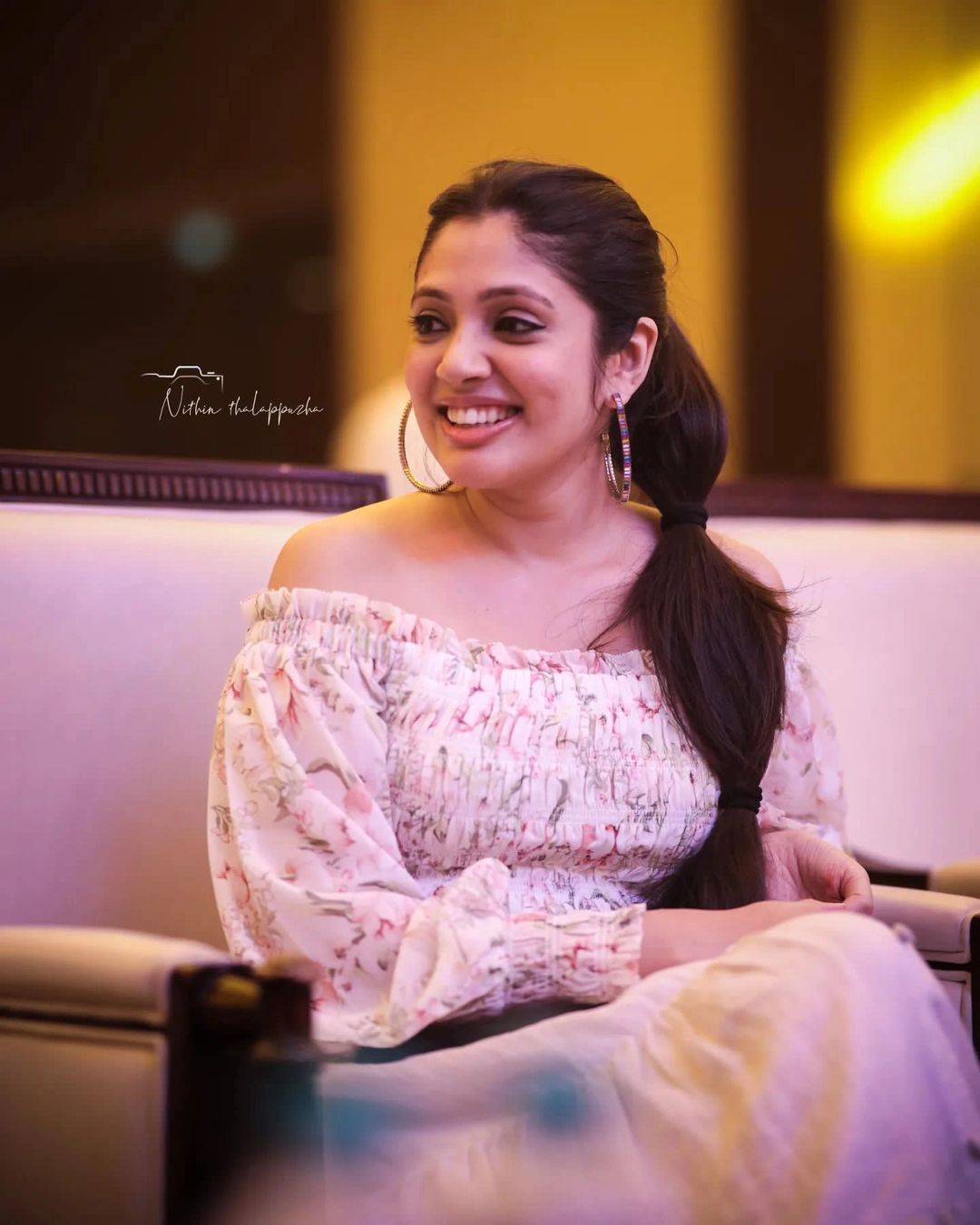 ഇപ്പോഴാണ് ശരിക്കും മാലാഖയായത്... വീണ നന്ദകുമാറിന്റെ പുതിയ ലുക്കിന് ...