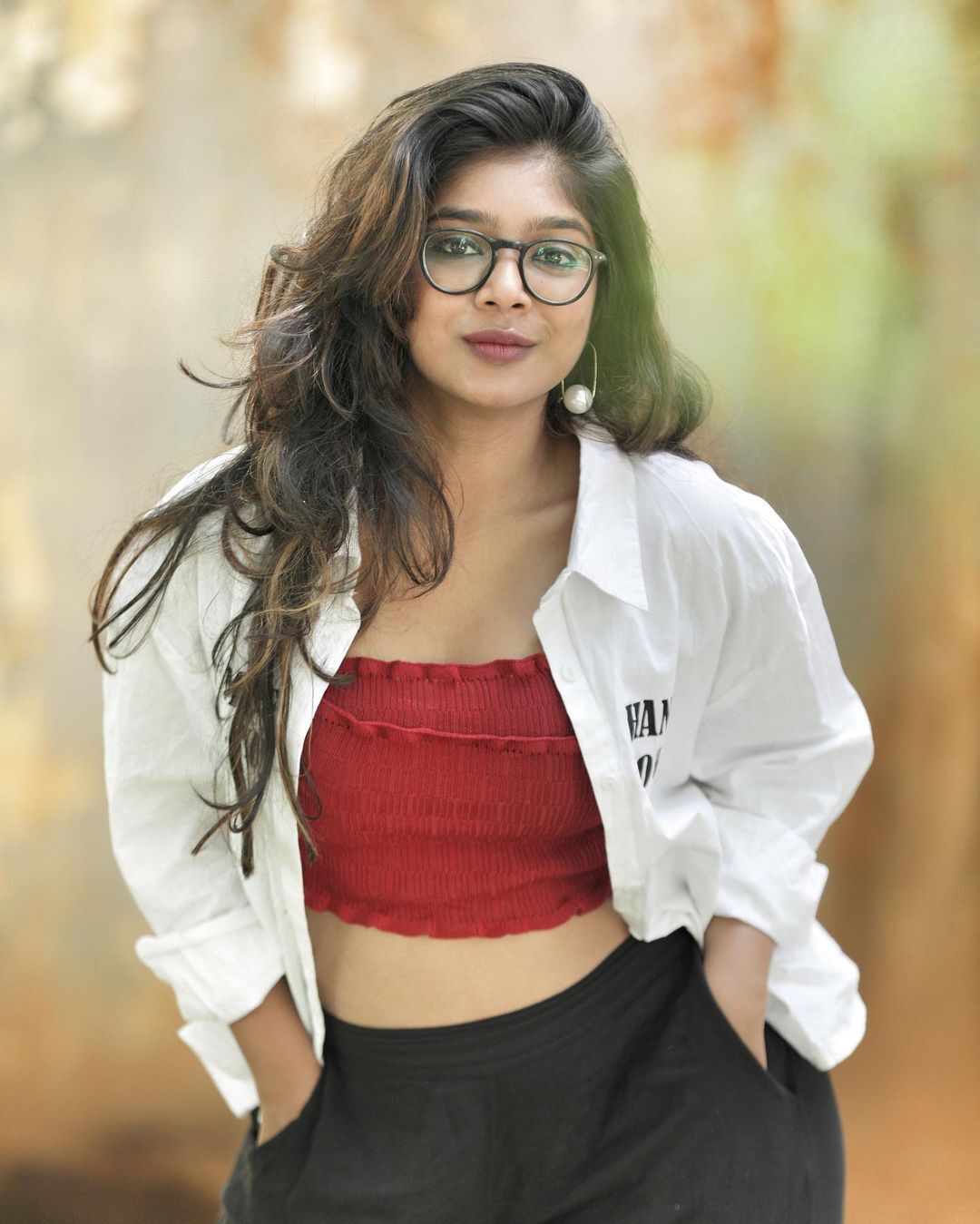 PHOTOS : யப்பா.. மியாவுக்கே டஃப் கொடுப்பாங்க போல.. VJ பார்வதியின் ...