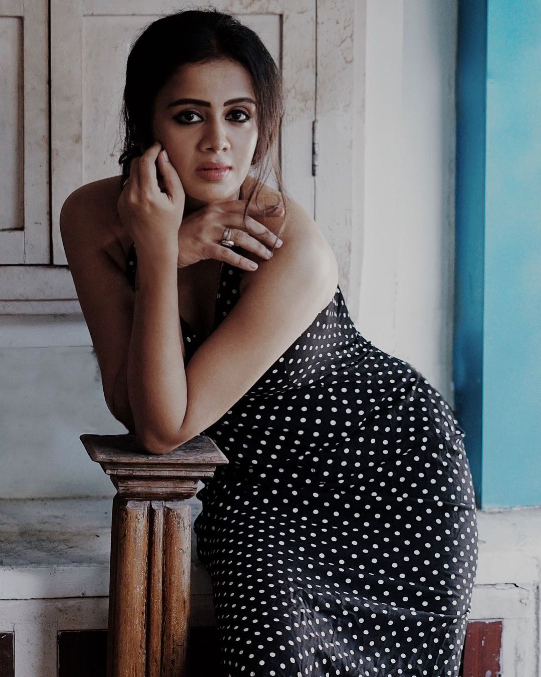 PHOTOS : வாவ்.. டாப் ஆங்கிளில் நச்சுனு ஒரு போஸ்.. பிளாக் டாப்பில் ...