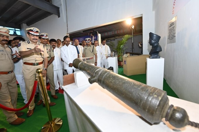 Telangana CM Kcr Inaugurates Telangana Police Integrated Command ...