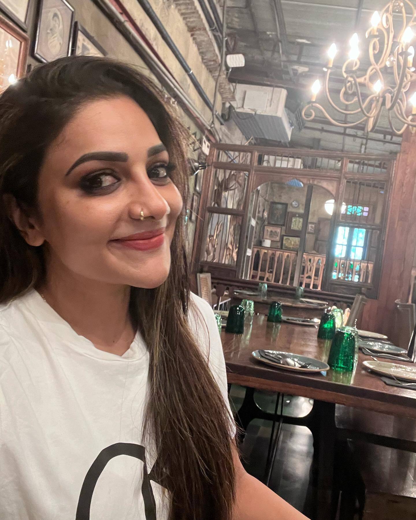 എന്റെ പൊന്ന് റിമു...ഈ സൗന്ദര്യത്തിന്റെ രഹസ്യമെന്താ!!സാരിയില്‍ തിളങ്ങി ...