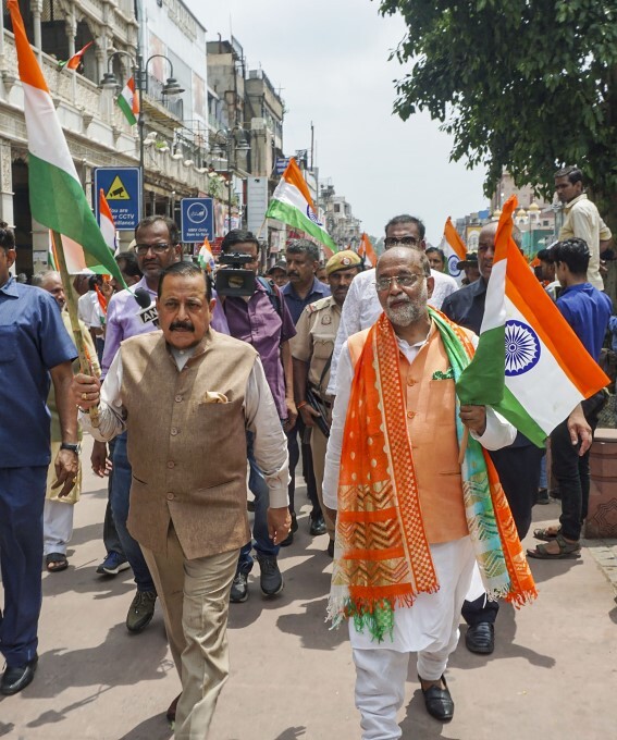 People During Tiranga Yatra Across India - Oneindia