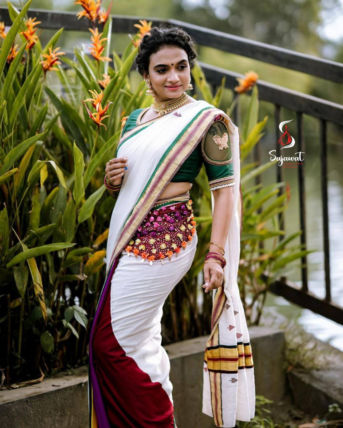 സ്റ്റൈലിഷ് ലുക്കും, കേരളീയ തനിമയും... സാരിയിൽ അതി സുന്ദരിയായി കൃഷ്ണ പ്രഭ.... | Kerala Actress ...