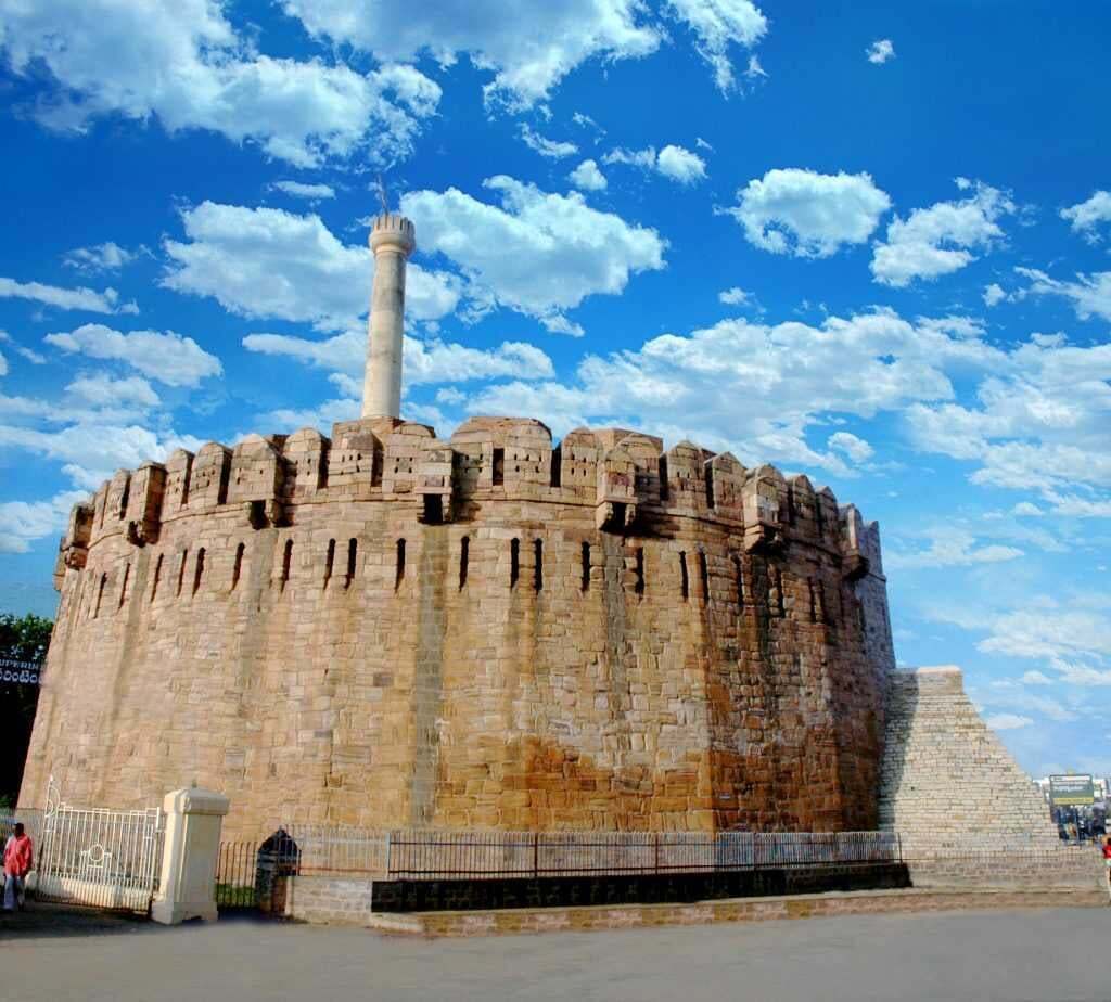 విజ్ఞాన విశేషాలున్న కర్నూల్ మ్యూజియం సందర్శించి తీరాల్సిందే! | A Must ...