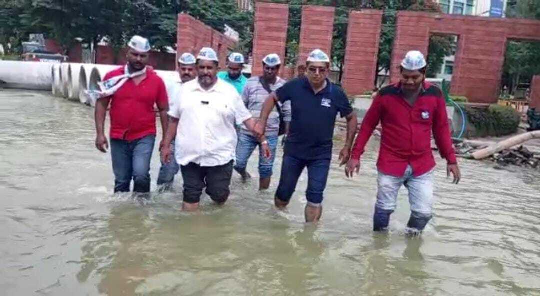 ಬೆಂಗಳೂರು ಪ್ರವಾಹದ ಪ್ರದೇಶಗಳಿಗೆ ಆಮ್ ಆದ್ಮಿ ಪಕ್ಷದ ಕರ್ನಾಟಕ ನಾಯಕರು ಭೇಟಿ | Aam ...