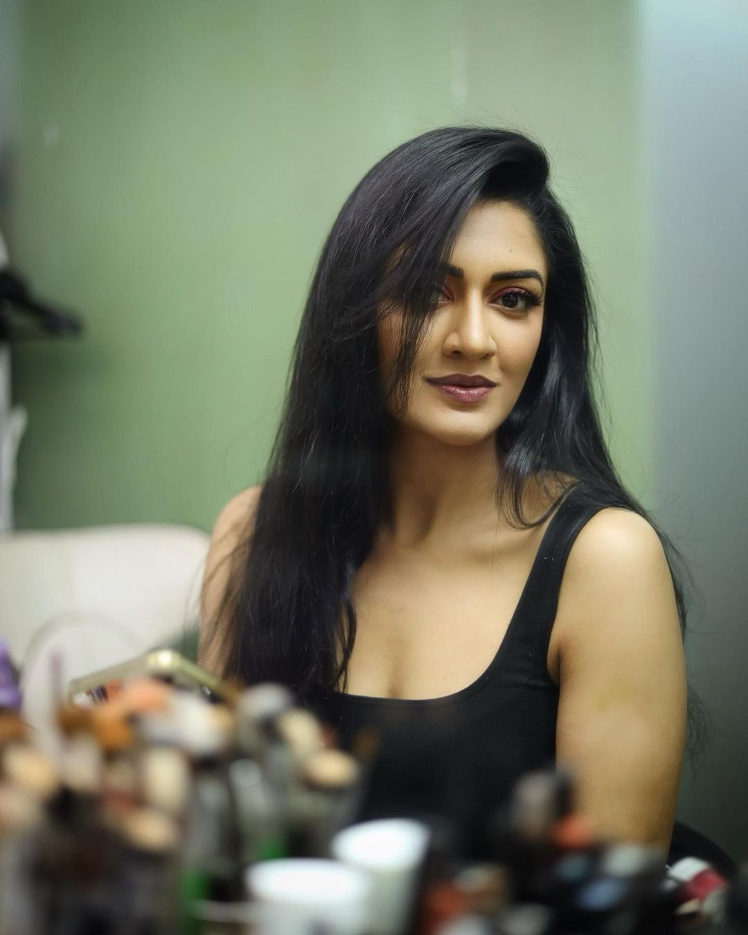 ഡ്രെസ് ഏതുമാകട്ടെ... ഫോട്ടോസ് മിന്നിക്കാന്‍ വിമല മതി; വൈറല്‍ ചിത്രങ്ങള് ...