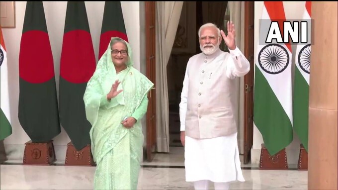 Bangladesh PM Sheikh Hasina & PM Narendra Modi hold a meeting - Oneindia