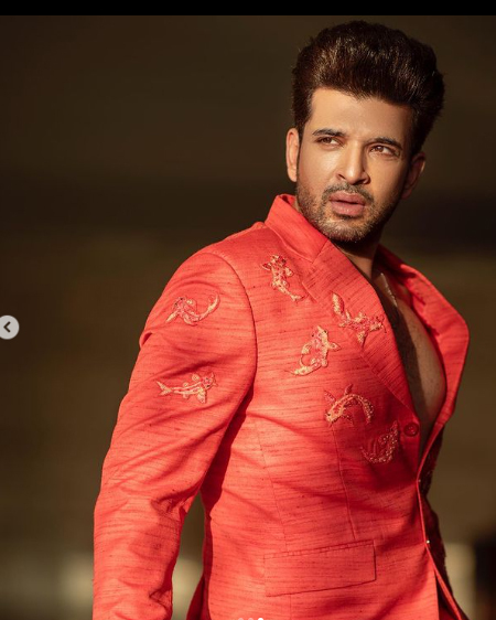 Bollywood Actor Karan Kundra Look Stylish In Latest Photos - Oneindia